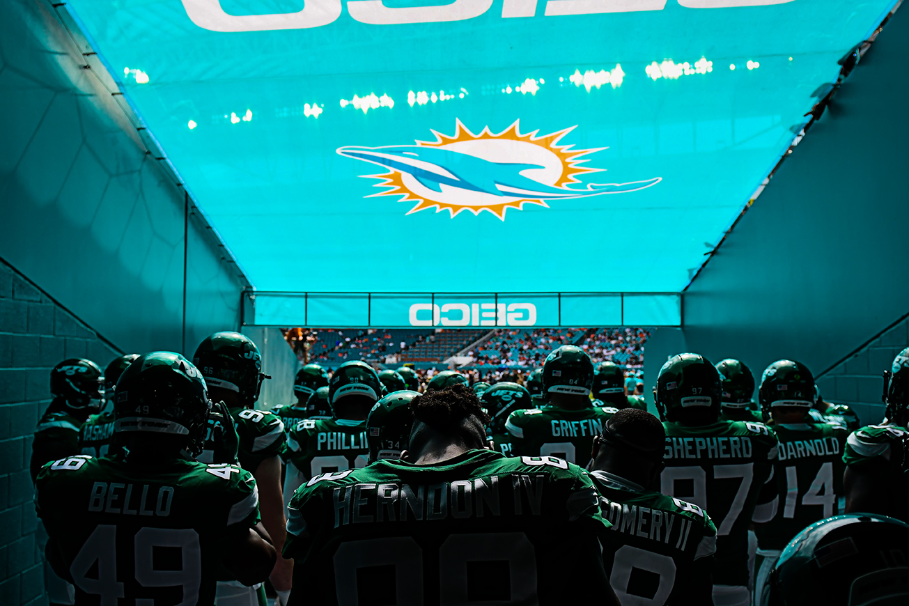 The Miami Dolphins Beat the NY Jets for Their First Win of 2019